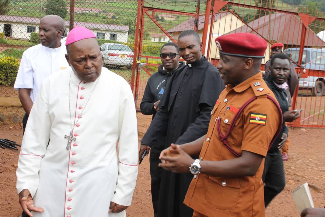 BISHOP CALLIST VISITS NDORWA PRISON, CONFIRMS 16 INMATES. | Kabale ...